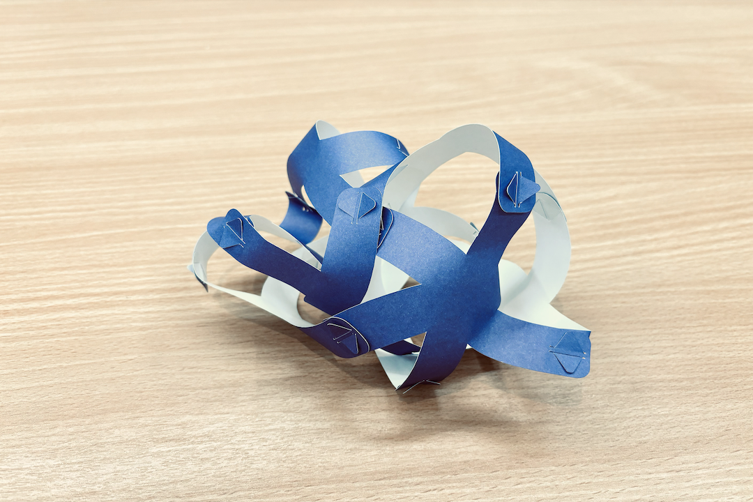 Spontaneous sculpture Kit – PAPER-CAPERS